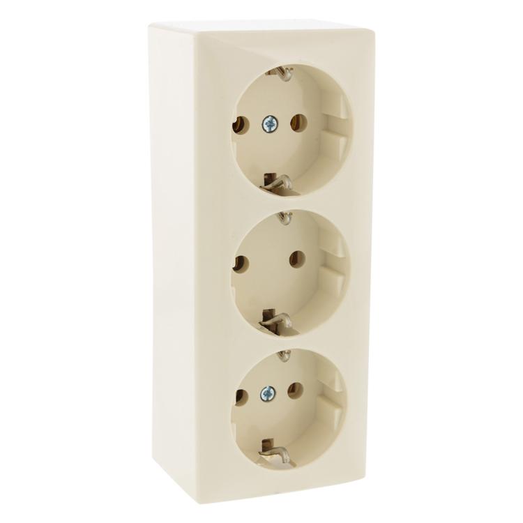 Stopcontact - Soort: Opbouw Spanning: 230 V Type: 3-voudig Merk: Berker